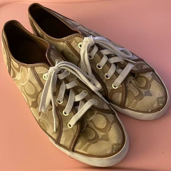 Coach | Shoes | Coach Dee Signature Canvas Laceup Sneakers Sit | Poshmark